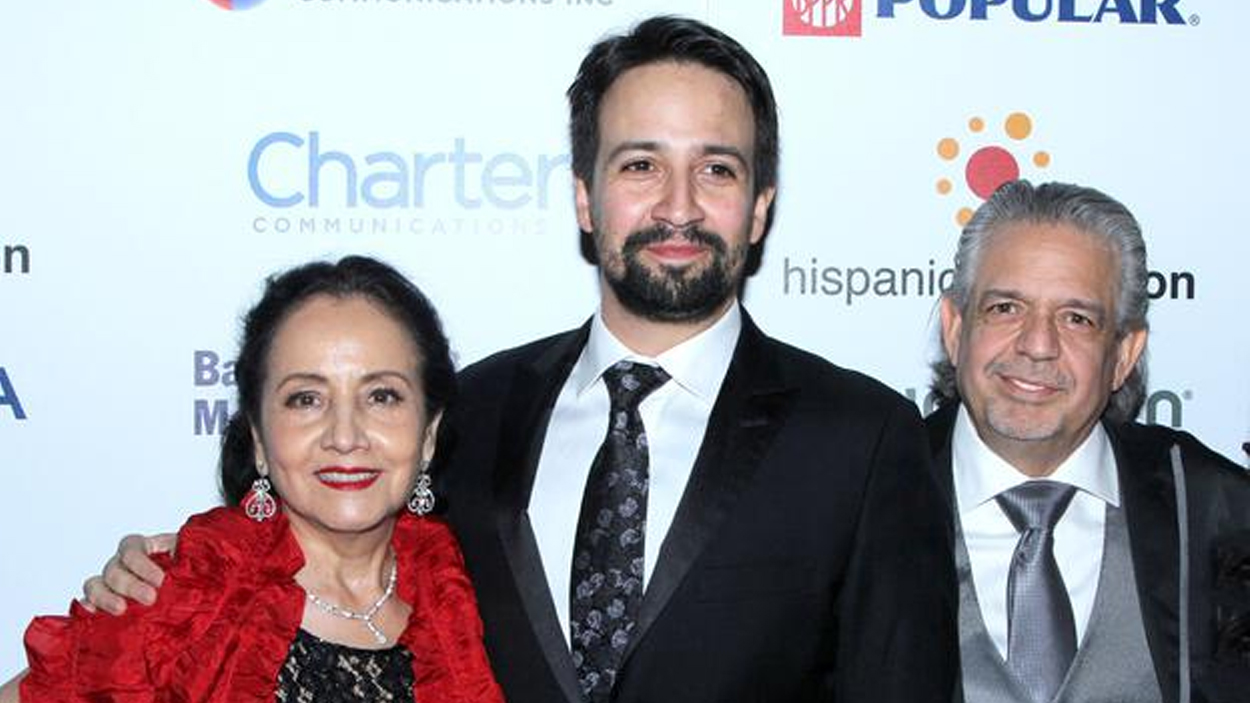 Madre de Lin-Manuel Miranda da gracias a Dios de haber terminado con una vida que llevaba en su ...